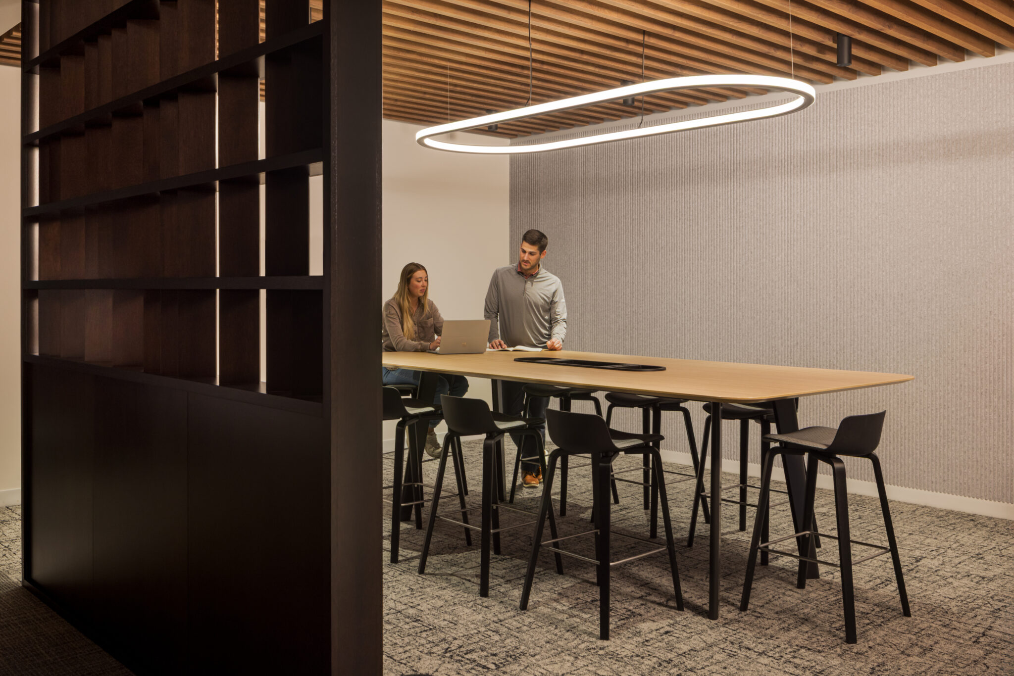 JE Dunn Headquarters - Helix Architecture + Design